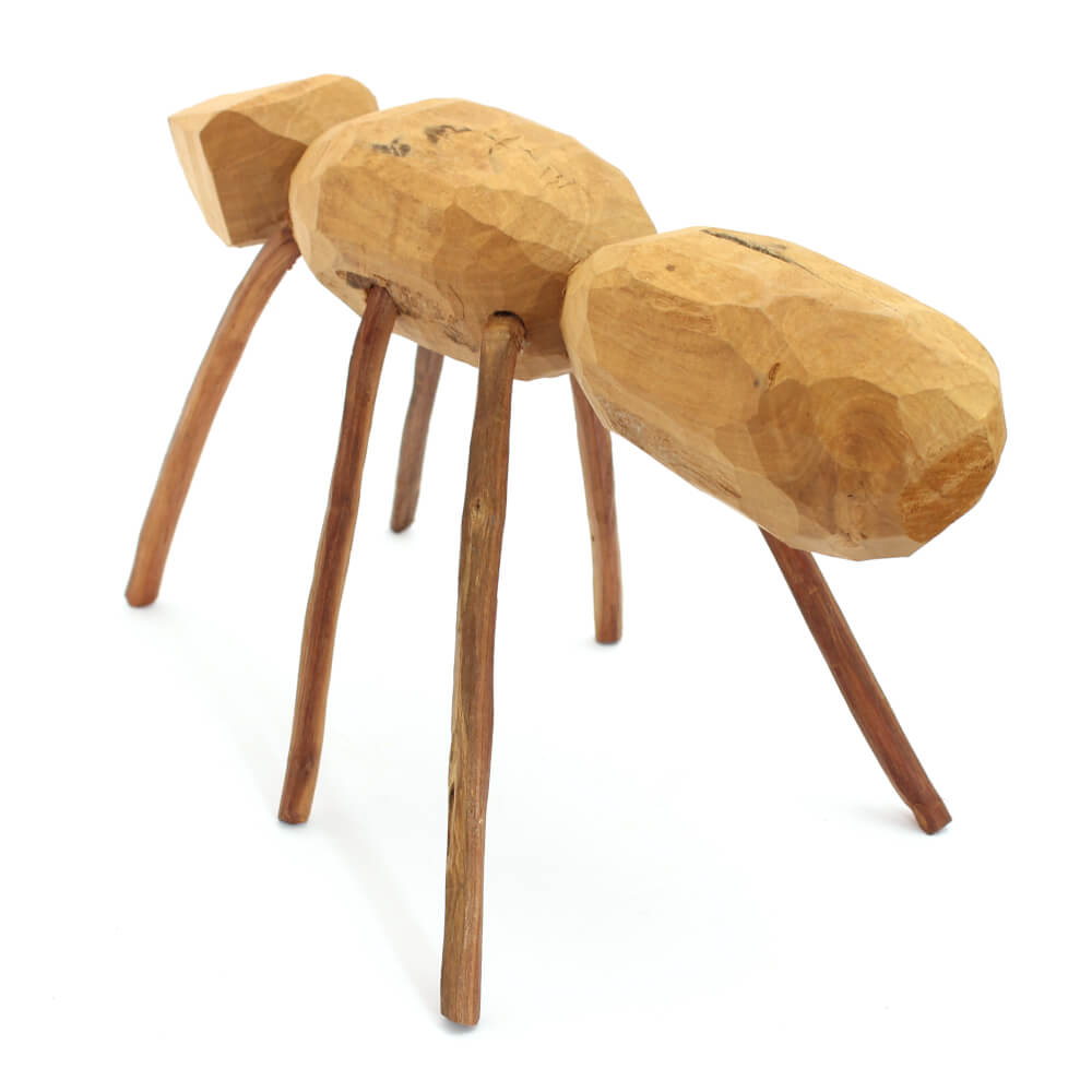 Escultura de Formiga em madeira M - TheFOB