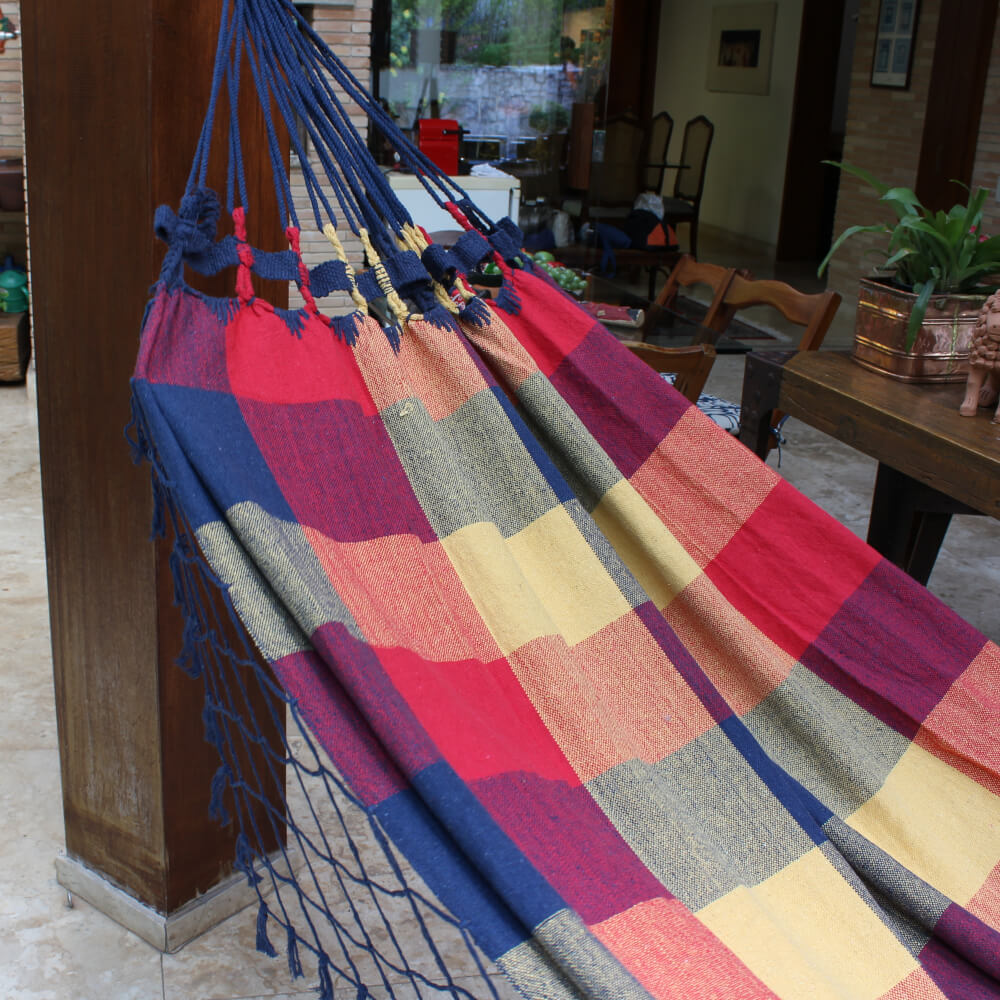 Rede xadrez cor amarela, azul e vermelha - TheFOB